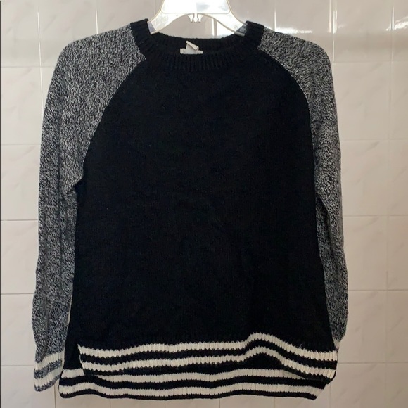 Forever 21 | Sweaters | Black W Grey Knit Preppy Sweater Sz Med | Poshmark